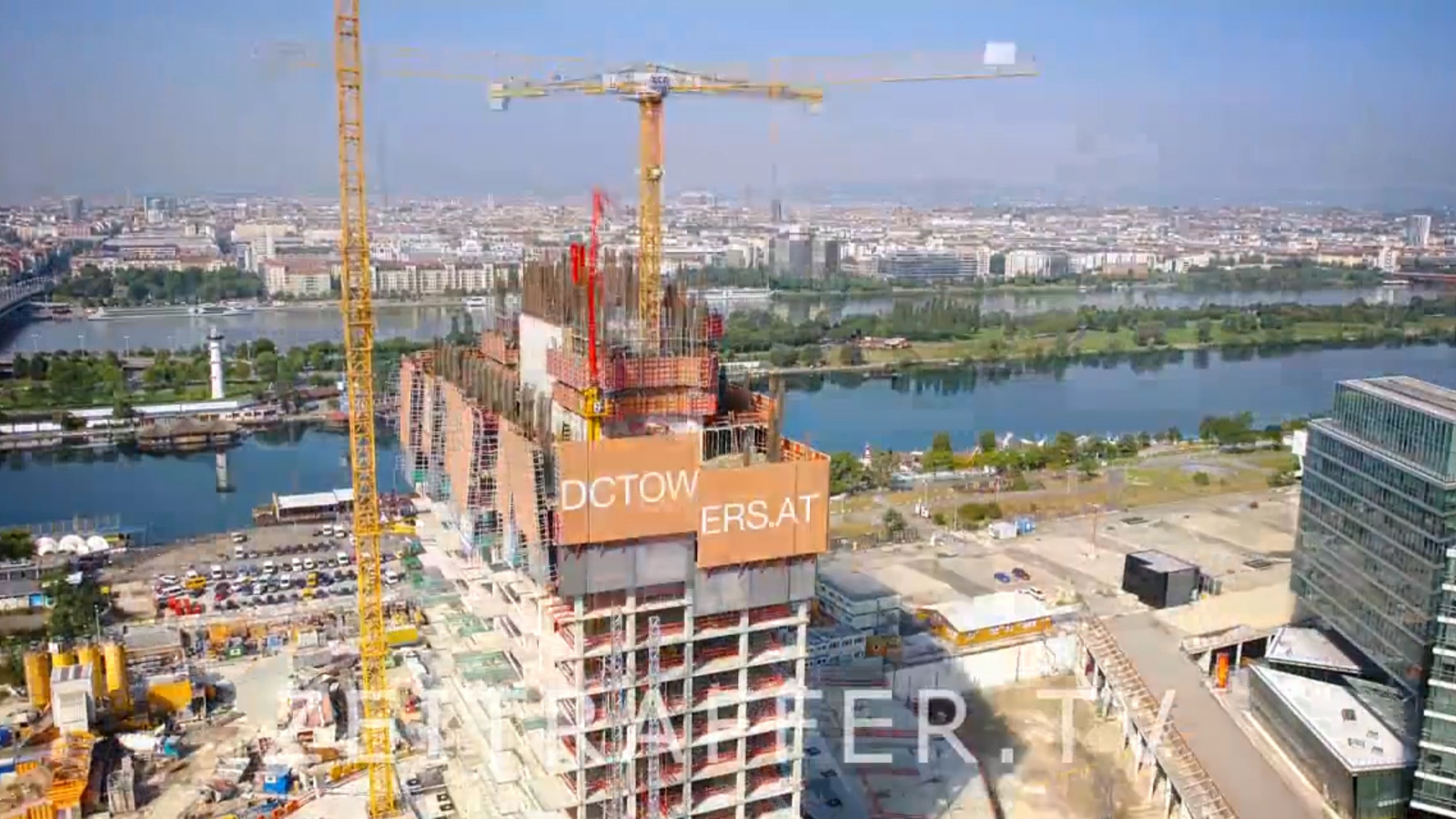 Spektakuläres Video vom Bau des DC Towers