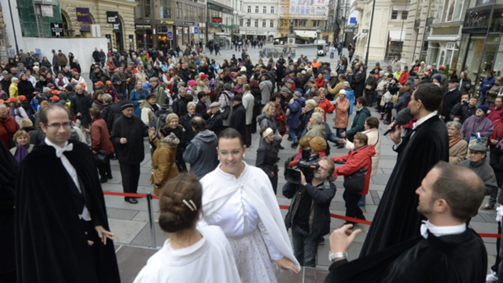 Wien tanzt in den Fasching - oe24.at