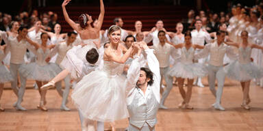 Opernball: So schön war die Eröffnung - oe24.at