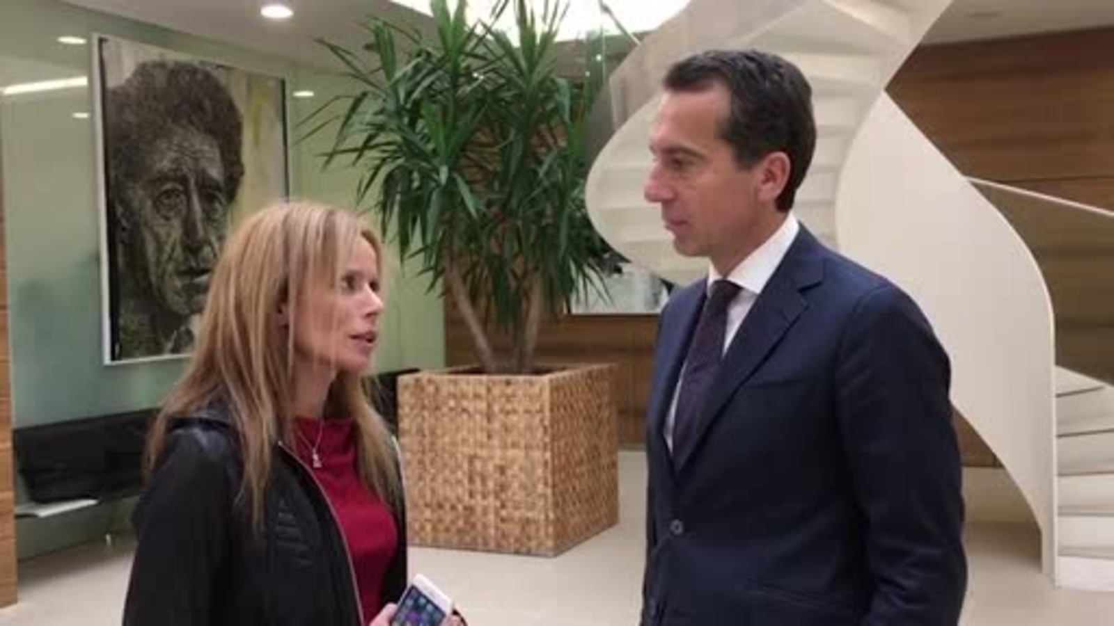 Isabelle Daniel im Interview mit Kanzler Kern