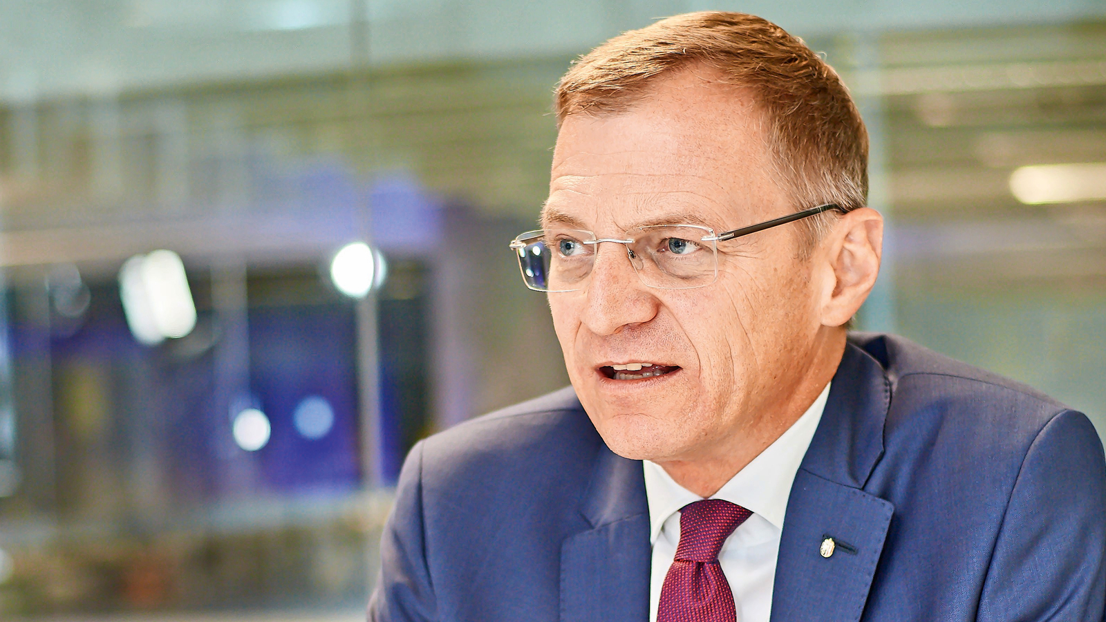 Stelzer zu Asyl: ''Müssen uns auf die Beine stellen'' - oe24.at