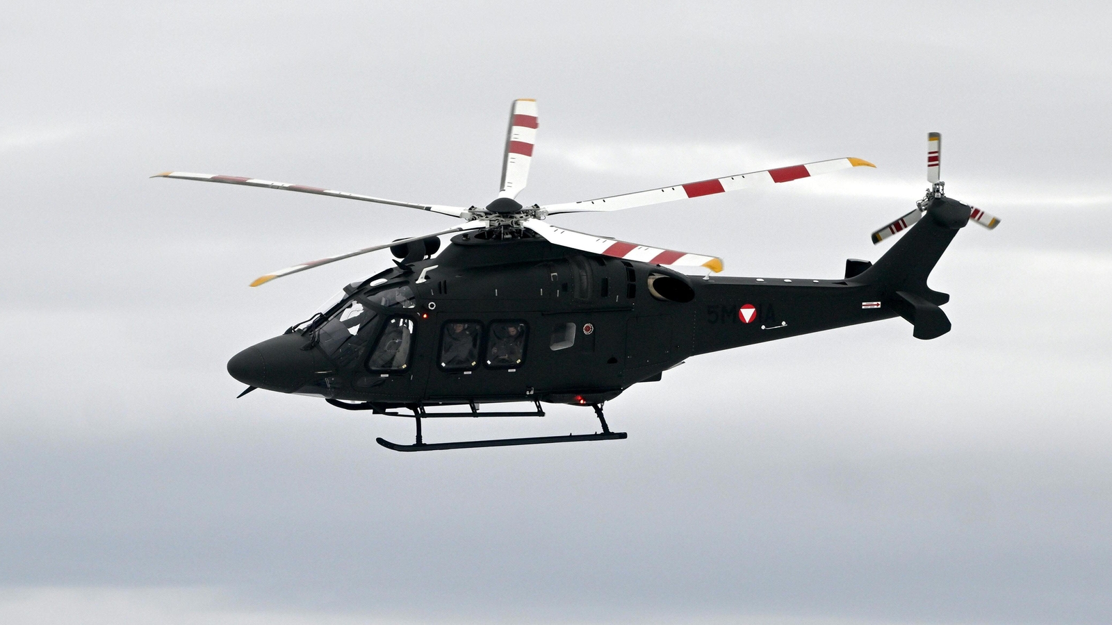 Endlich da: Erster "Leonardo AW169M" an Bundesheer übergeben