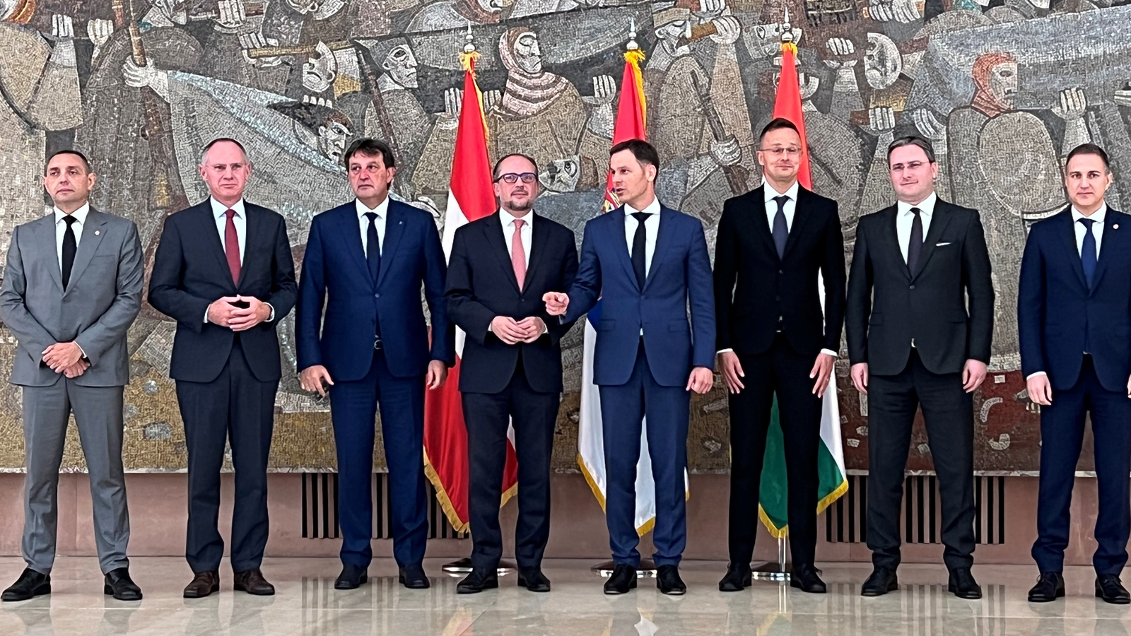 Österreich unterstützt Grenzschutz Serbiens