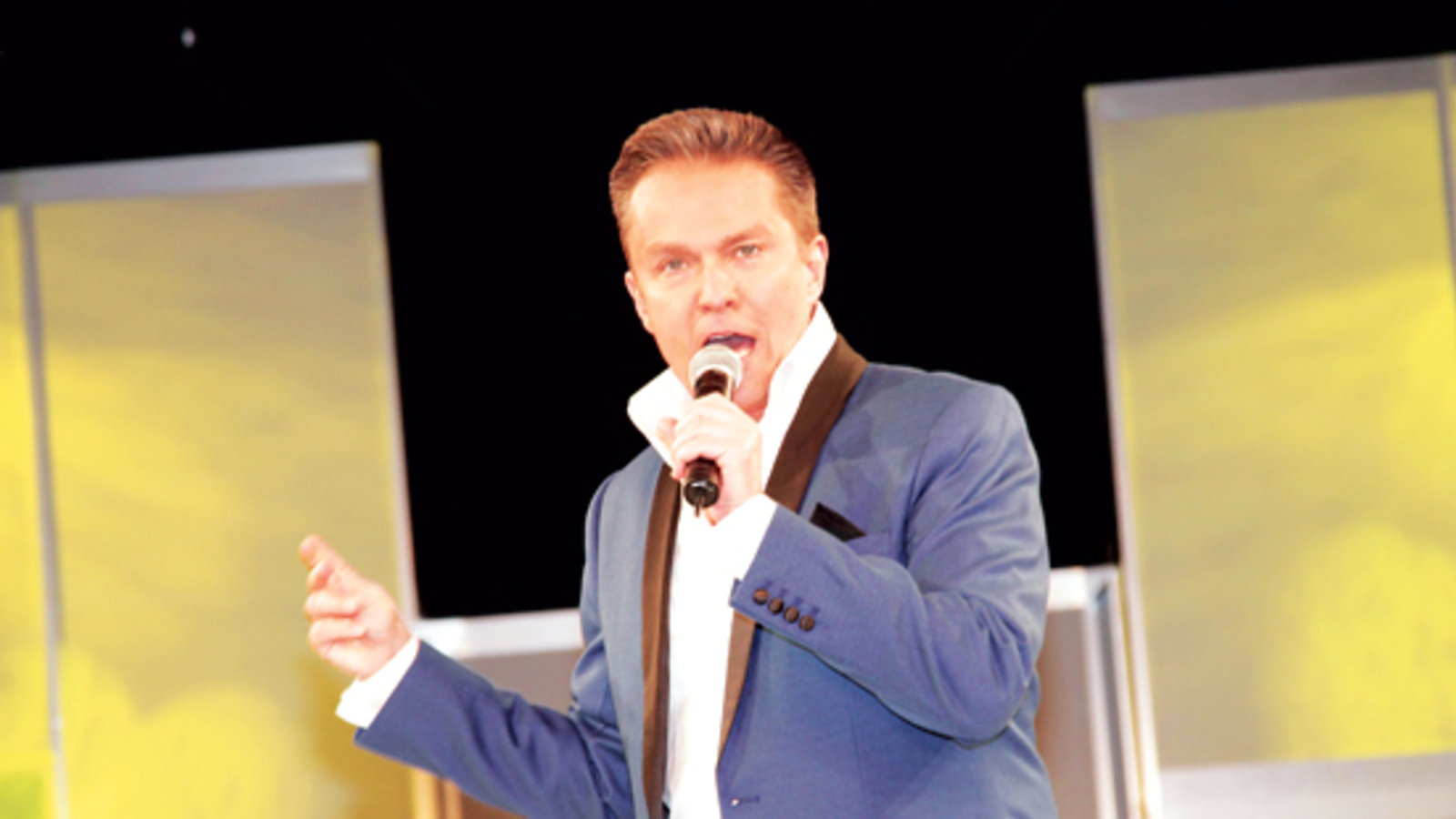 Alfons Haider als lebende App - oe24.at