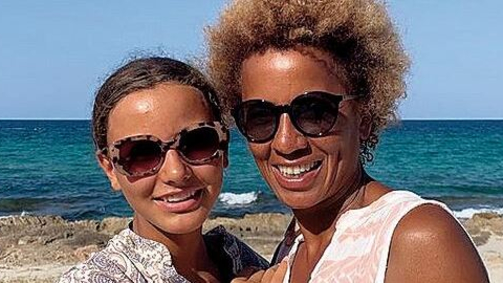 Arabella zeigt ihre Tochter - oe24.at