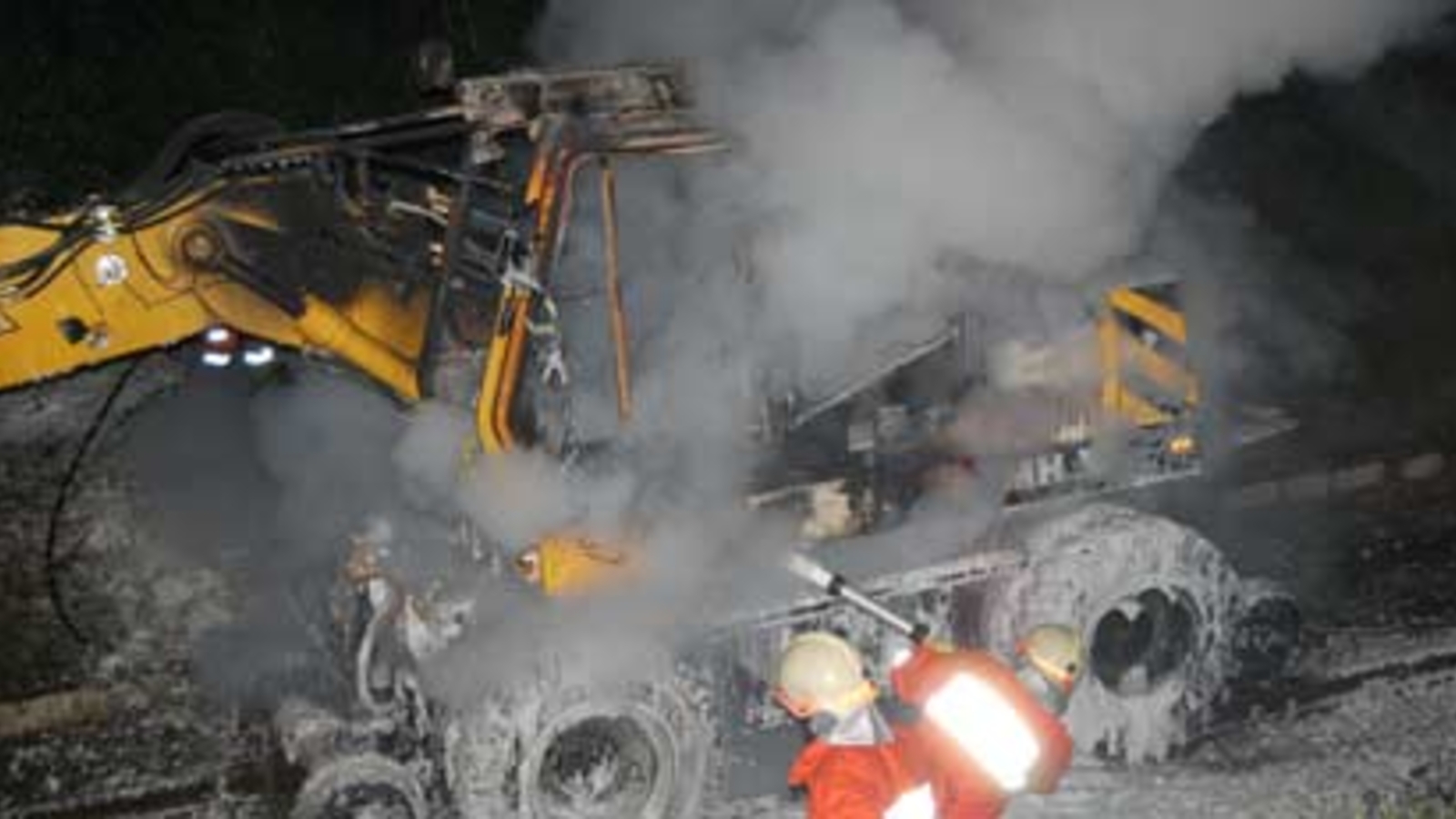 Stromschlag und Feuer überlebt