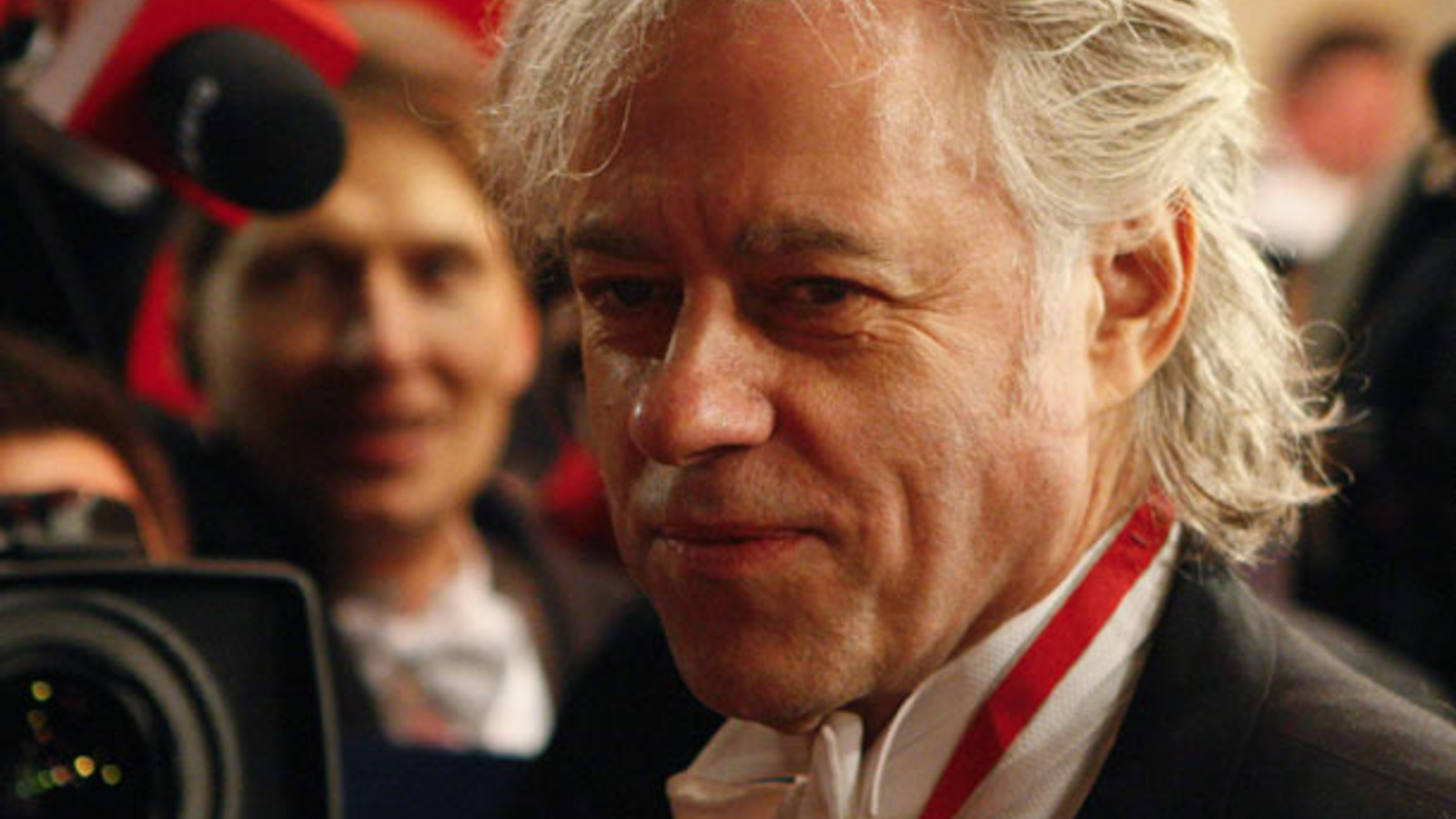 Geldof: Rocklegende auf Opernball - oe24.at