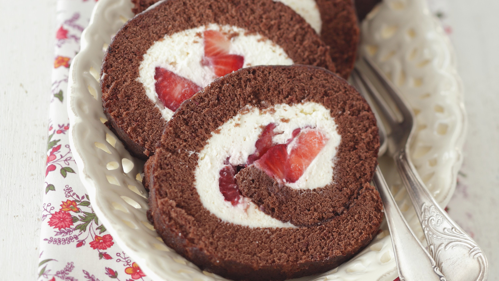 Erdbeer-Roulade - oe24.at