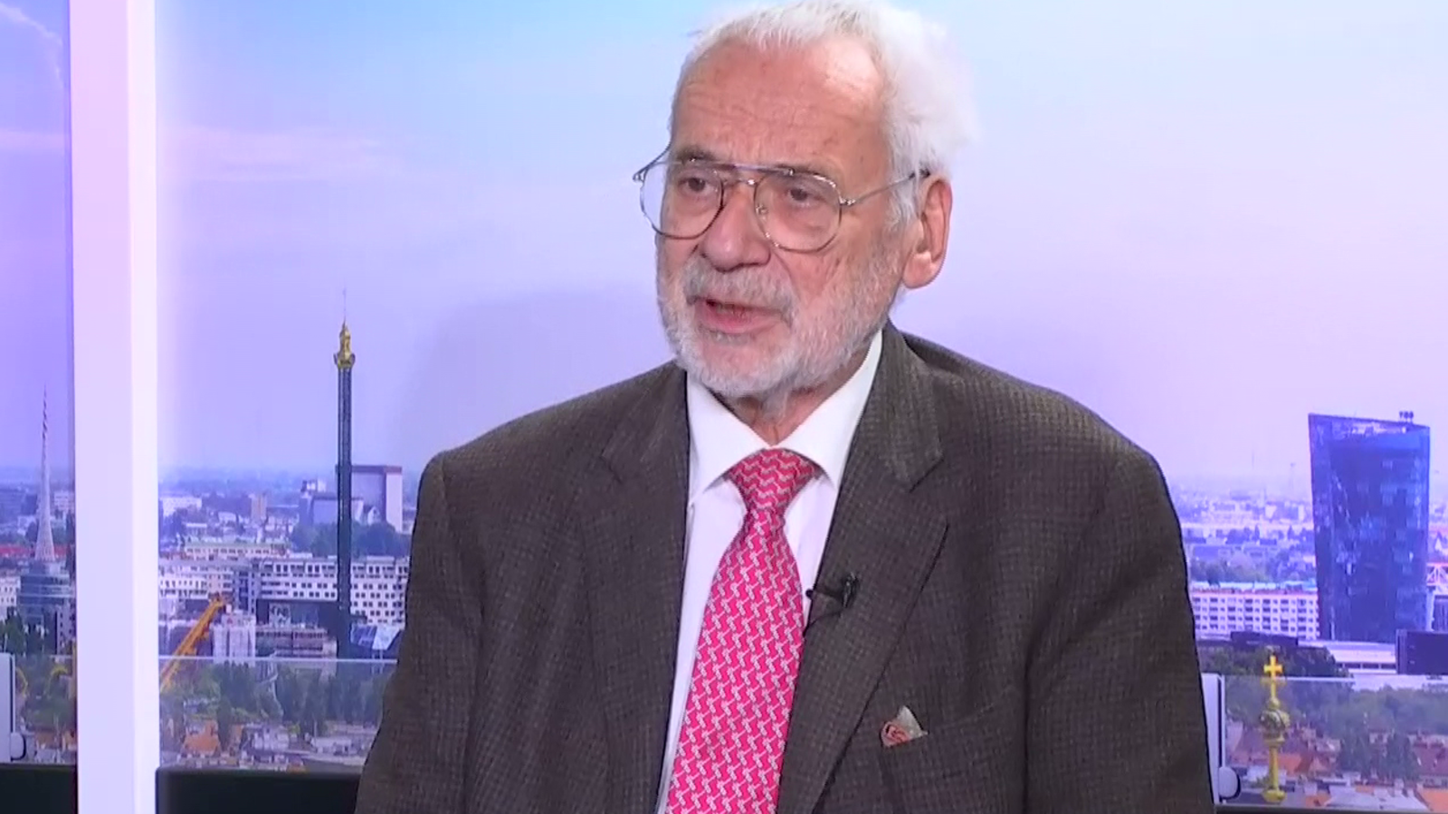 Isabelle Daniel: Erhard Busek im Interview - oe24.at