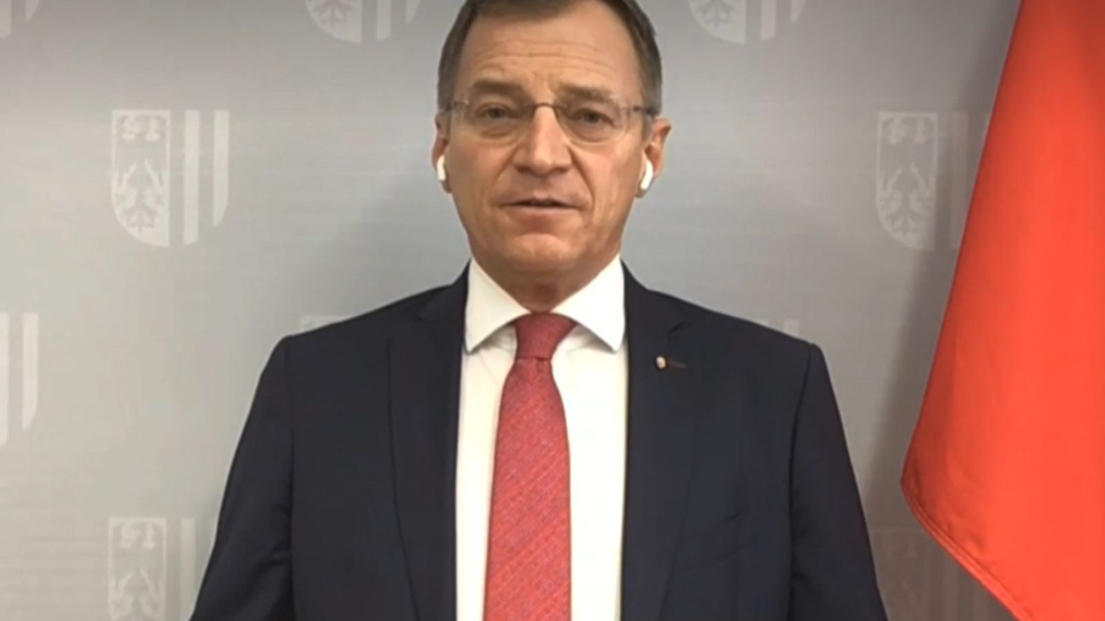 Fellner! LIVE: Thomas Stelzer im Interview - oe24.at