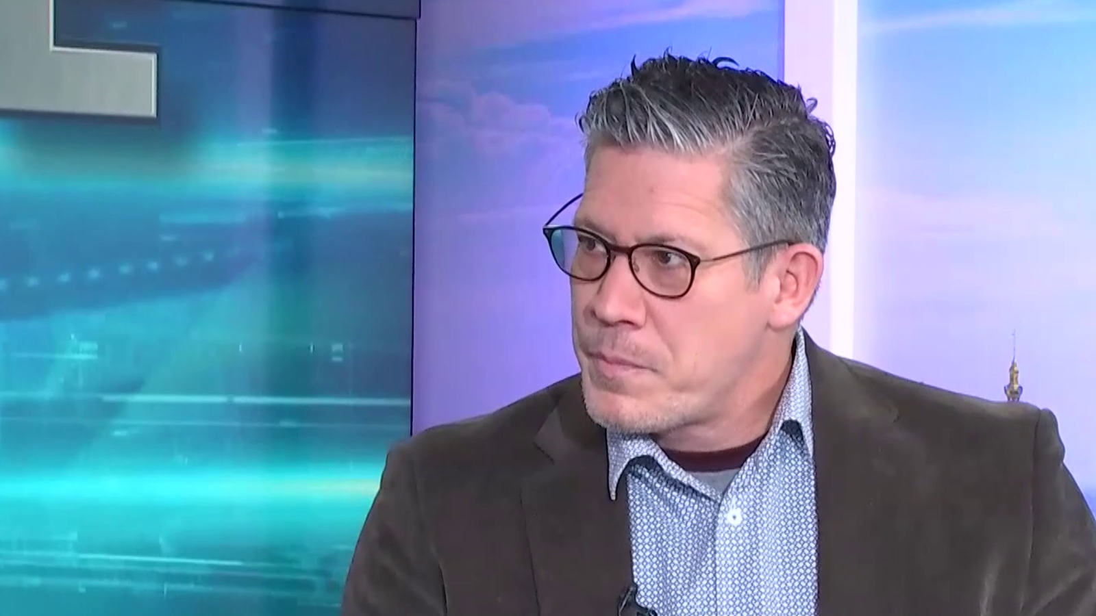 Fellner! LIVE: Florian Höllwarth im Interview - oe24.at