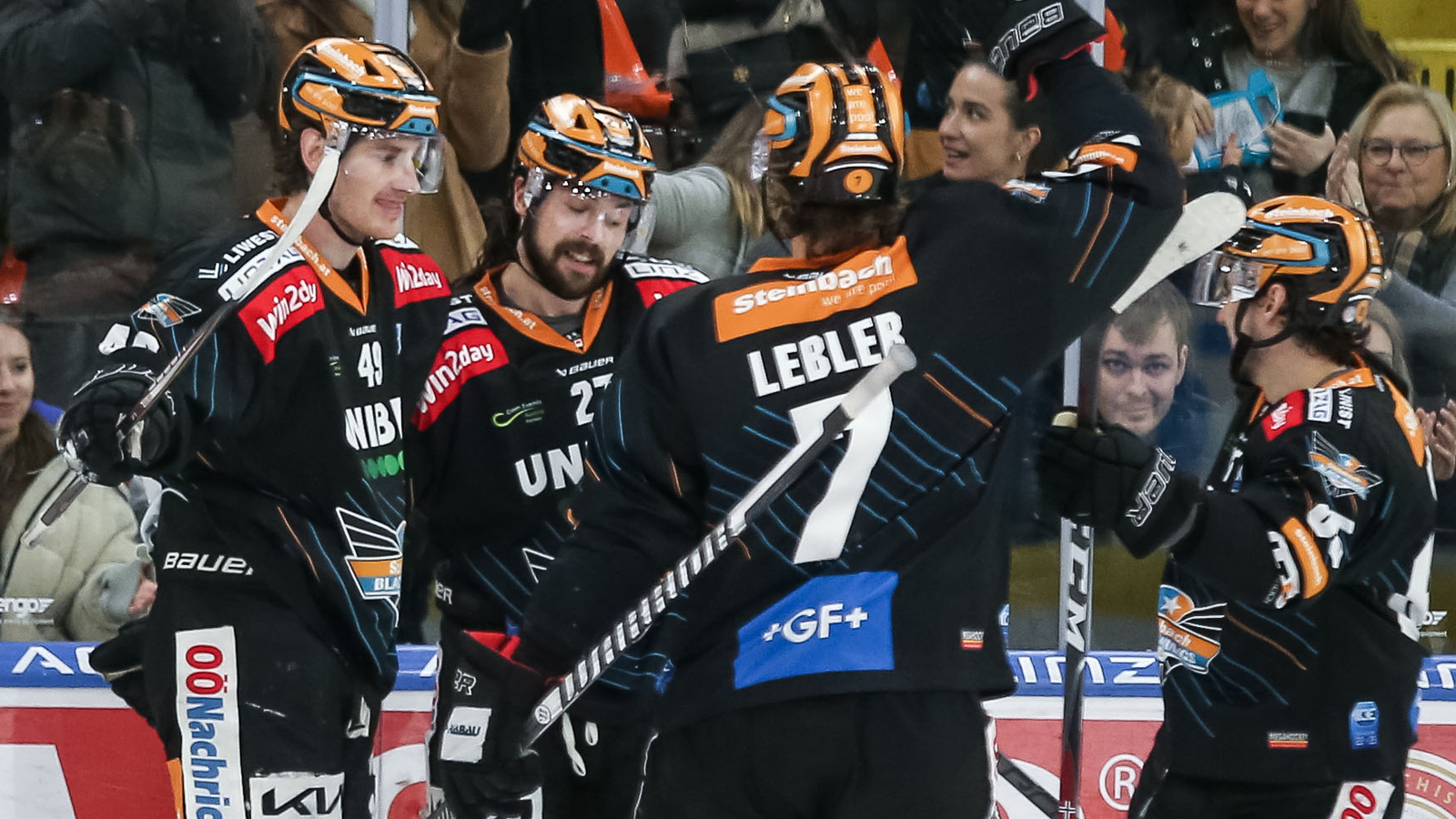 Black Wings Linz nach 3:0 über Graz99ers im ICE-Viertelfinale - oe24.at