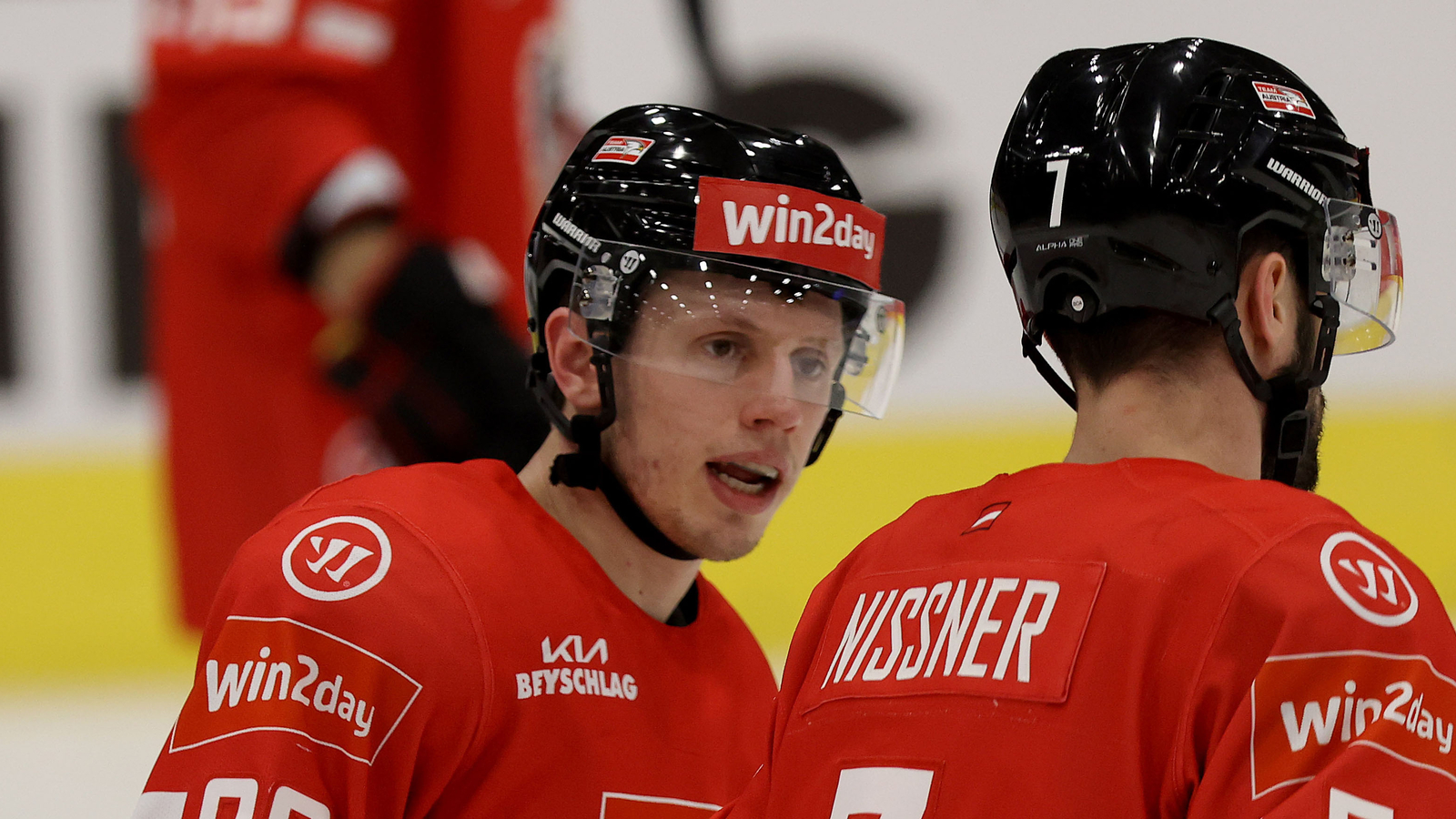Eishockey-Team startet bei der WM 'Mission Klassenerhalt' - oe24.at