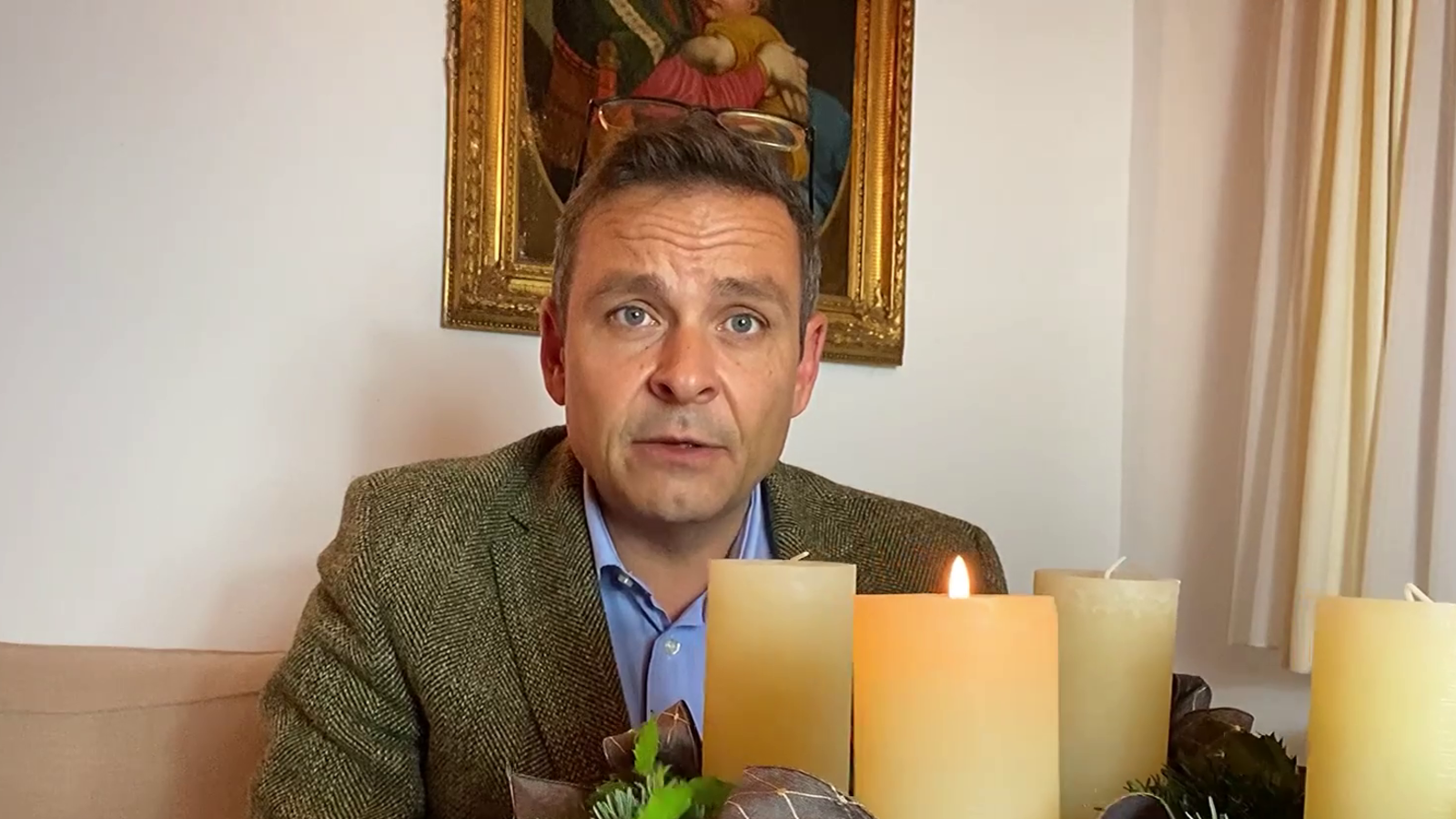 Gerald Grosz zu politisch korrektem Adventkranz - oe24.at
