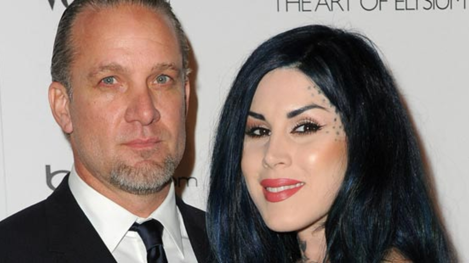 Sandra Bullock-Ex Jesse James plant Sexbuch Bombshell