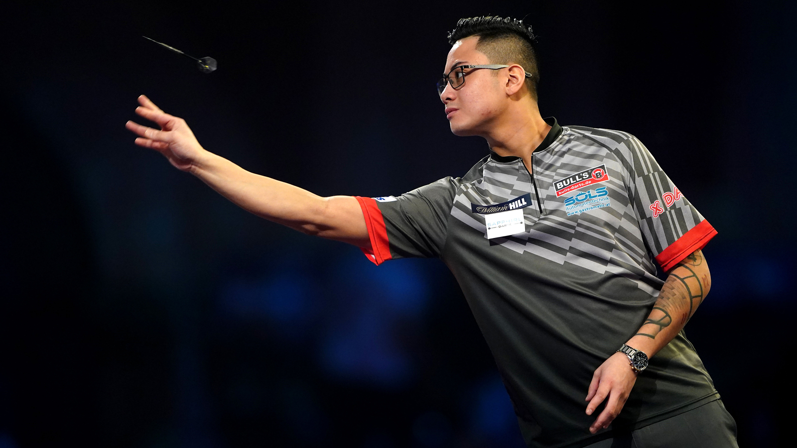 Österreicher Rowby-John Rodriguez wirft Ex-Weltmeister Price raus - oe24.at