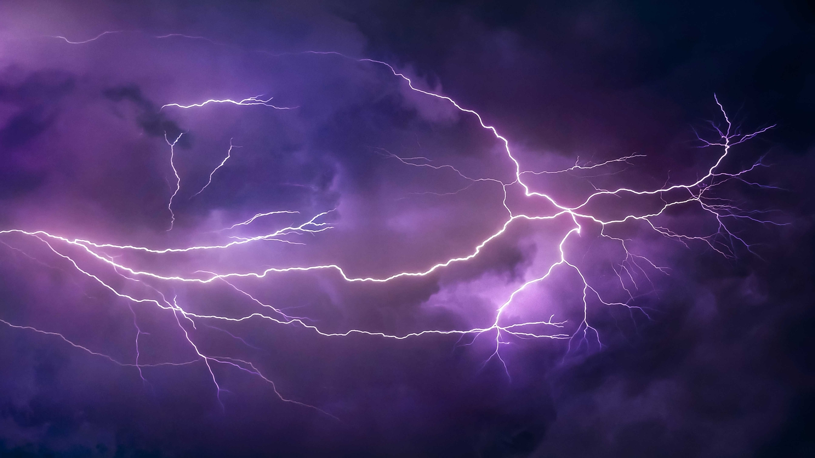 Blitz trifft Frau: Hat sie nun einen sechsten Sinn?