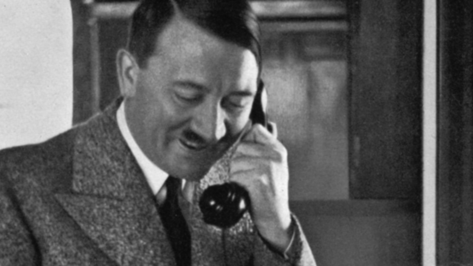 Hitlers Telefon für 243.000 Dollar versteigert