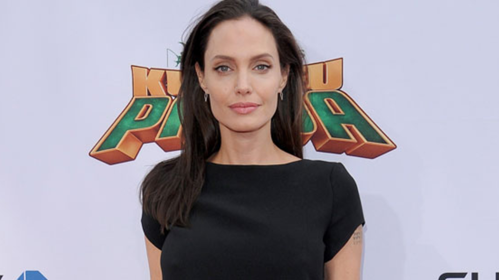 Jolie unterrichtet jetzt auf Uni