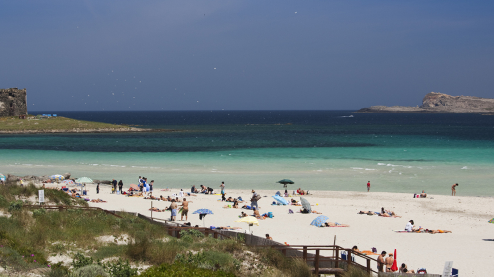 Urlaubsparadies lässt nur noch 1.500 Touristen an Strand