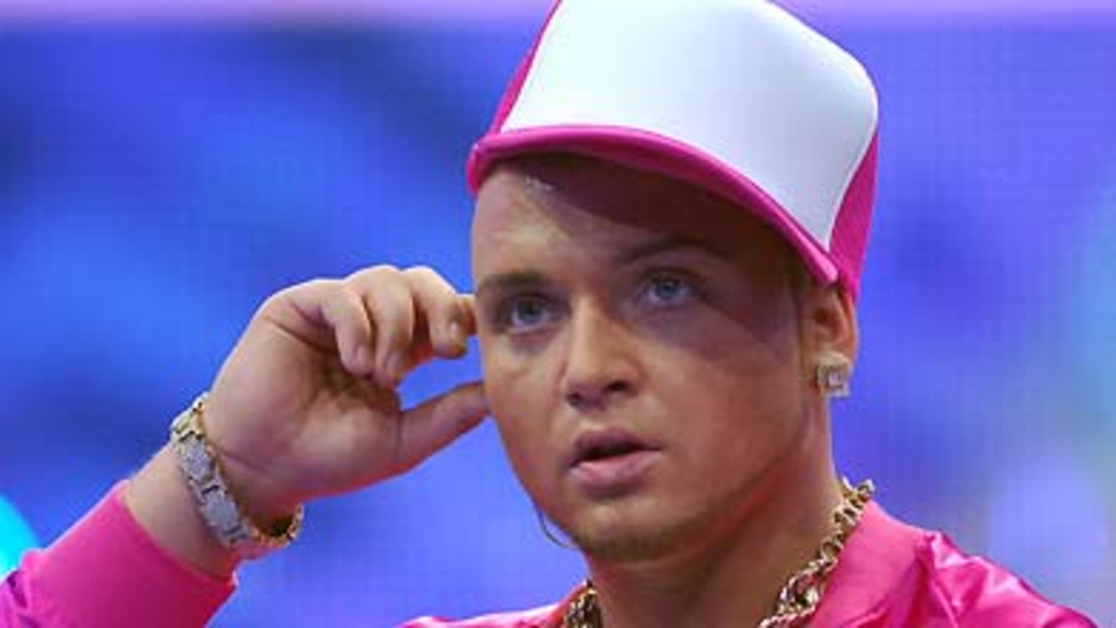 DSDS-Menowin Fröhlich: Auszug ins Hotel!