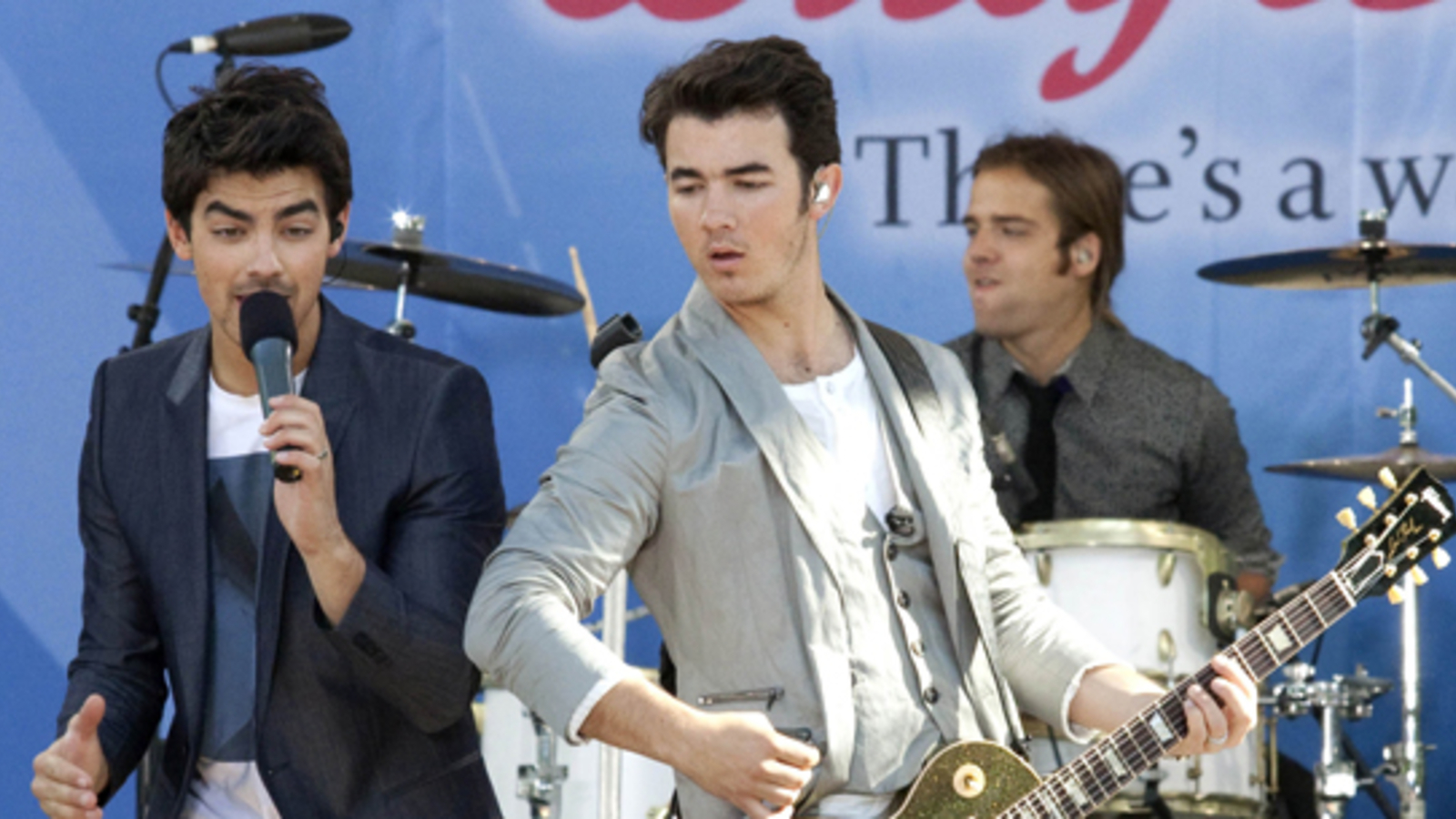Jonas Brothers sagen Tour ab - oe24.at