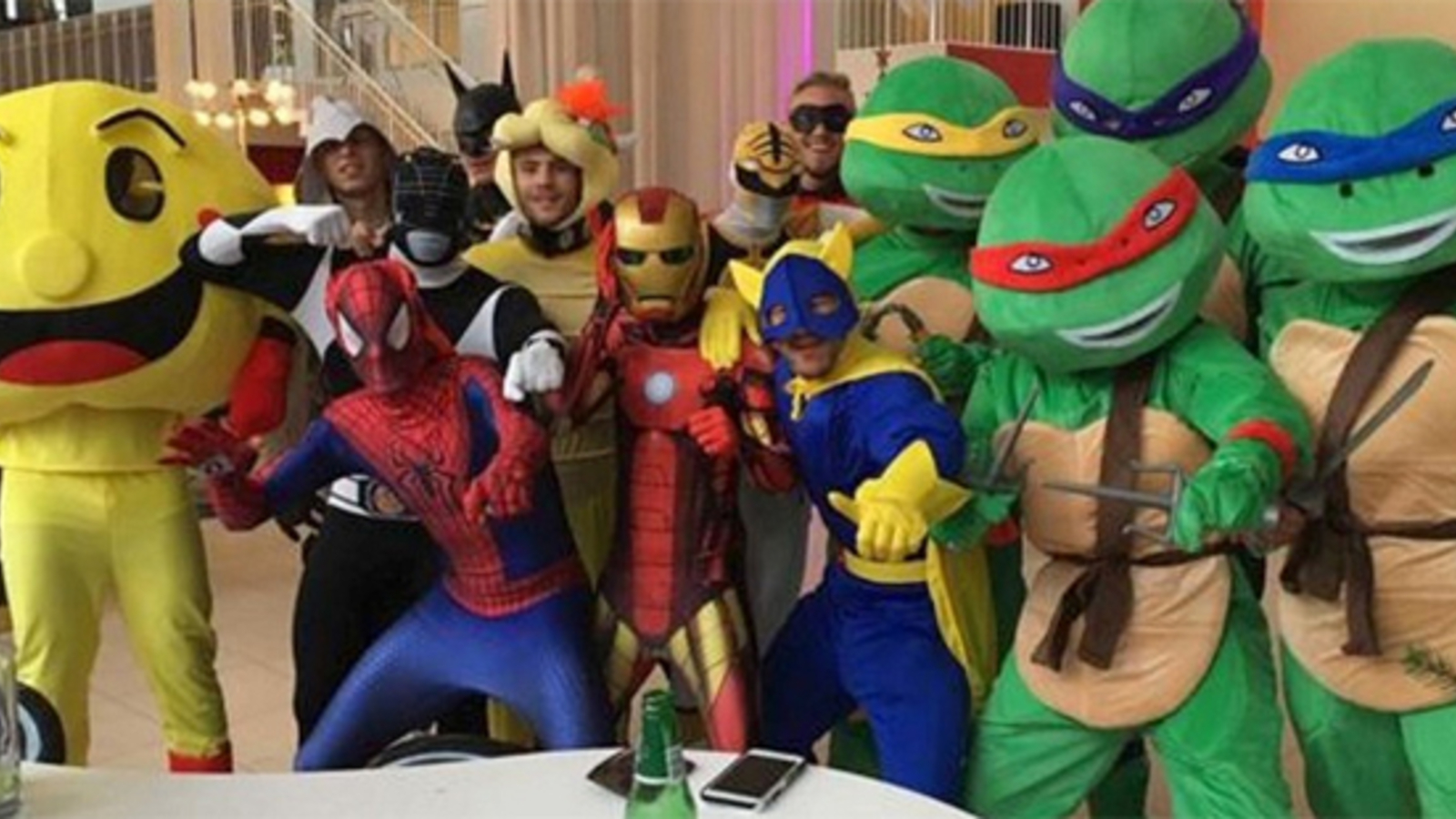 Überraschungs-Leader: So irre feiert Fuchs-Klub Leicester City