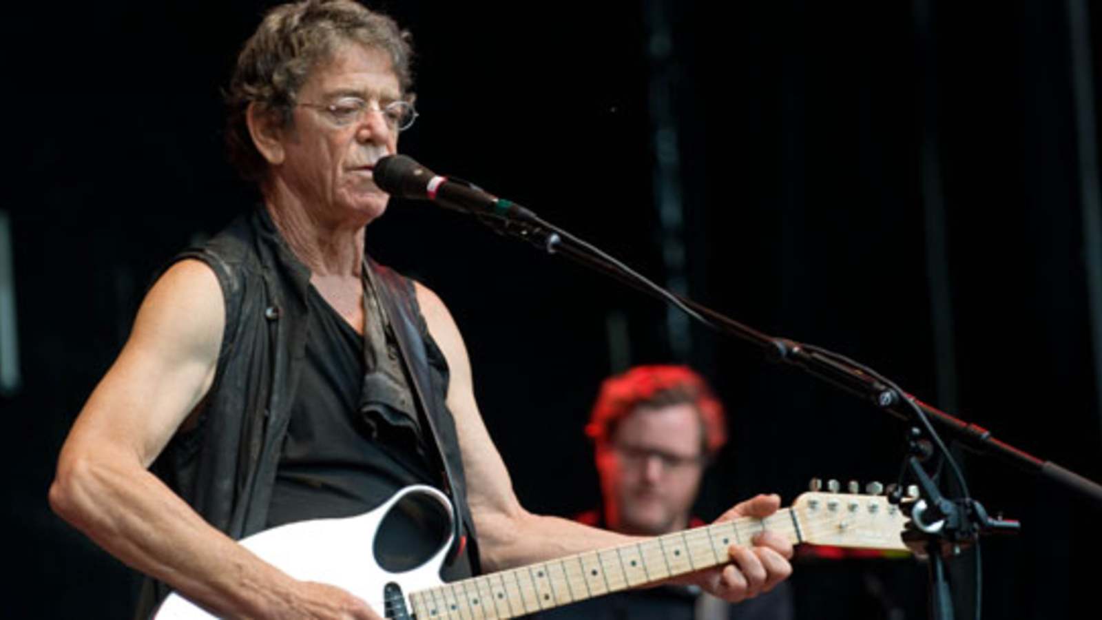 Rocker-Legende Lou Reed nur knapp dem Tod entkommen - oe24.at