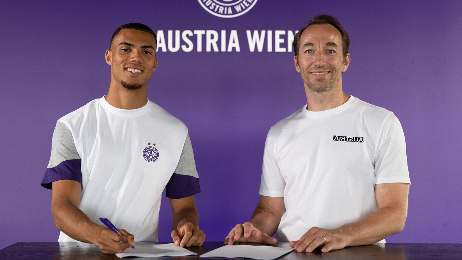 Austria nimmt Polster unter Vertrag