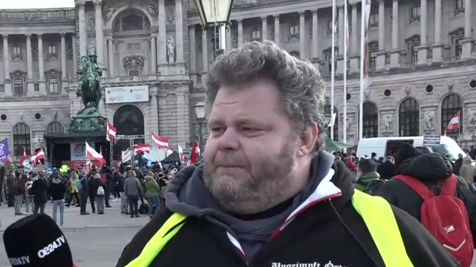 Markus Hafner auf Corona-Demo in Wien - oe24.at