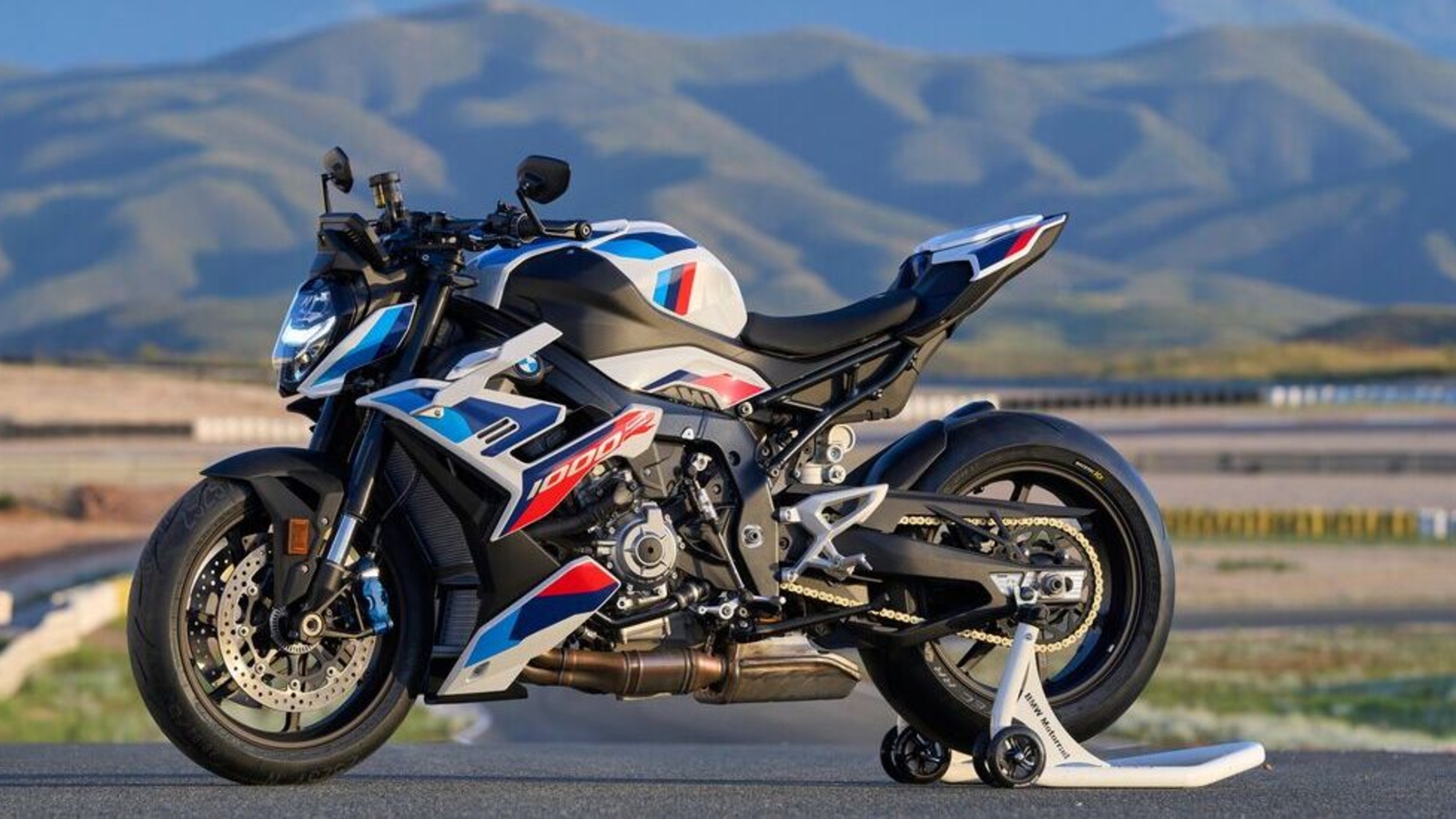 BMW mit Ansage: Stärkstes Naked Bike der Welt präsentiert