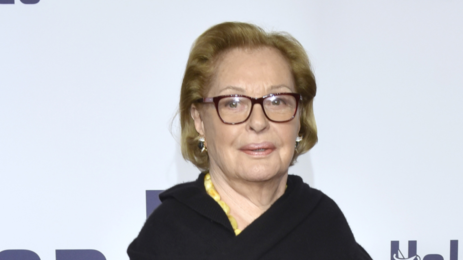 Schauspiel-Legende Nadja Tiller gestorben - oe24.at