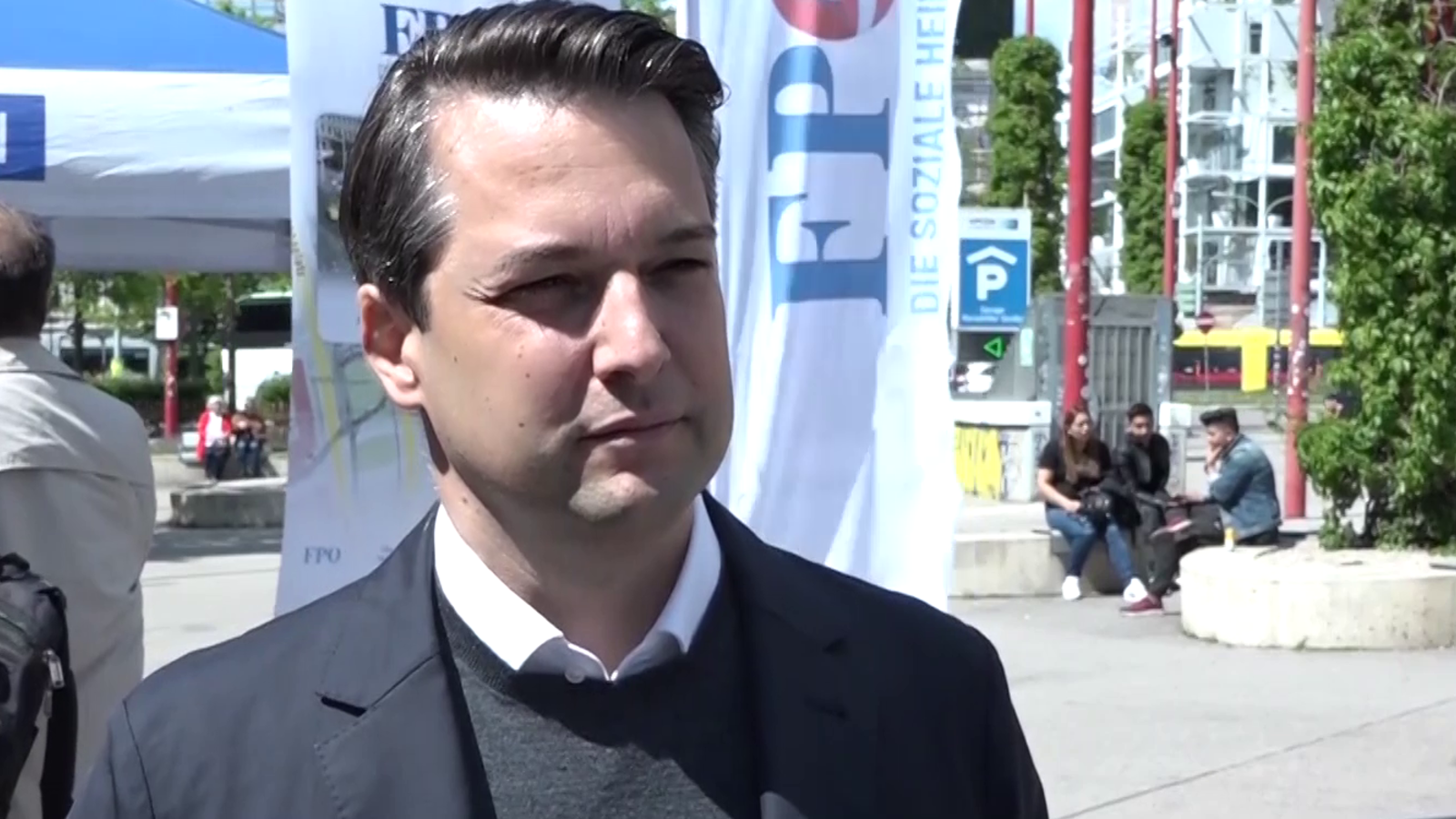 Dominik Nepp zur Markthalle am Christian-Droda-Platz - oe24.at