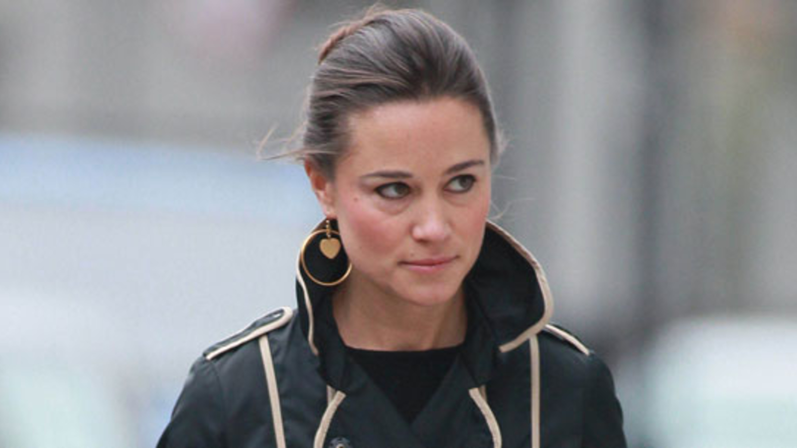 Pippa von der Polizei verhört - oe24.at