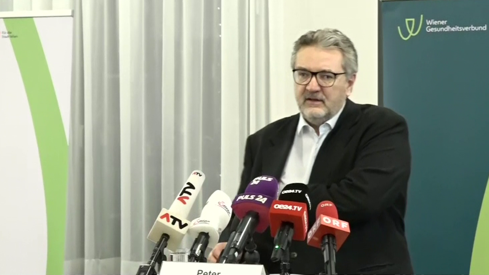 Peter Hacker mit Endabrechnung Klinik Florisdorf