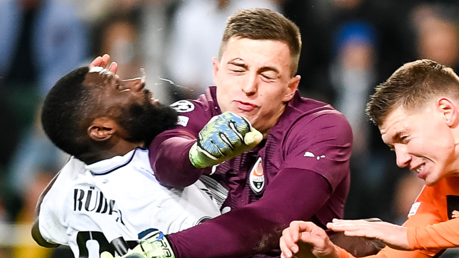 Rüdiger: 20 Stiche nach Blut-Tor - oe24.at