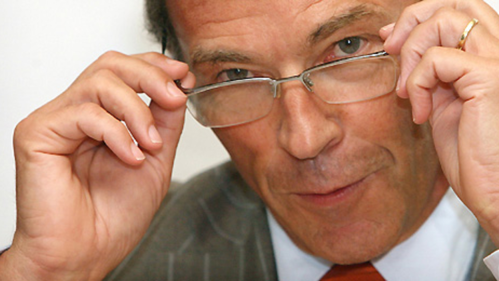 Steger darf Haider keine Tränen mehr vorwerfen - oe24.at