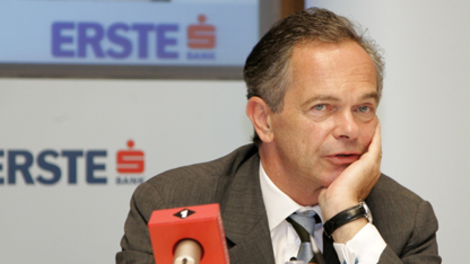 Treichl sieht keinen Bedarf für Bankgeheimnis