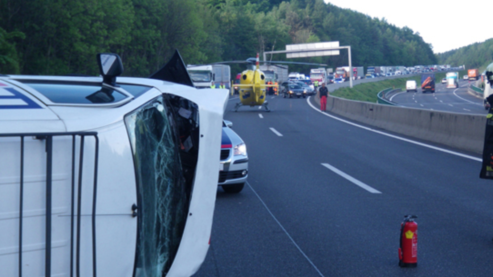 Ein Toter bei Crash auf der A21