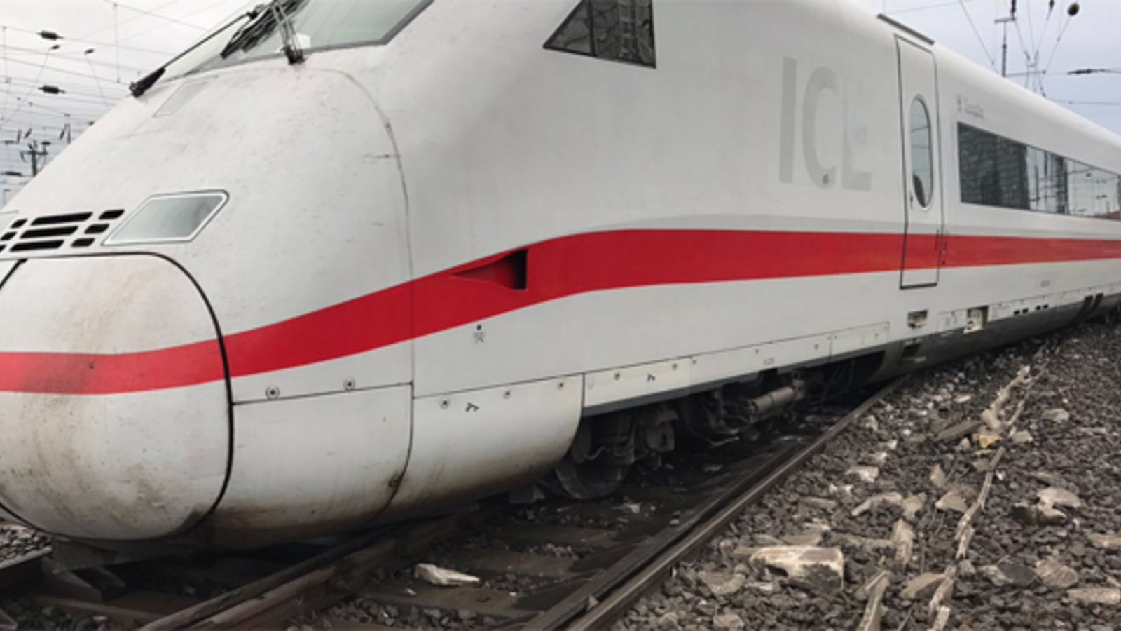 ICE am Dortmunder Hauptbahnhof entgleist