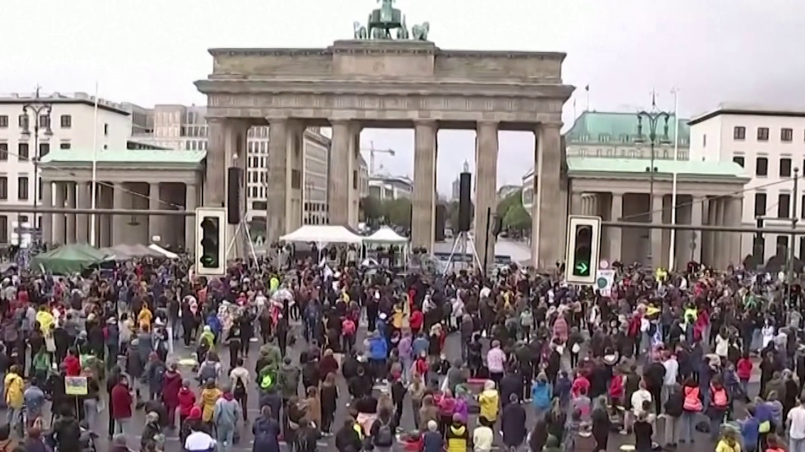 Corona-Party in Berliner U-Bahn