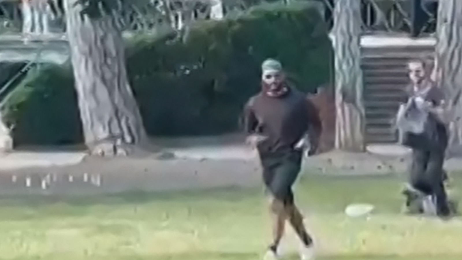 Syrer sticht auf Kinder ein: War abgelehnter Asylantrag das Motiv ...