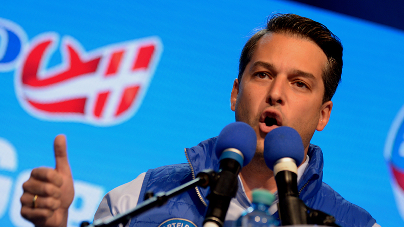 FPÖ feiert zum Start "Corona-Party"