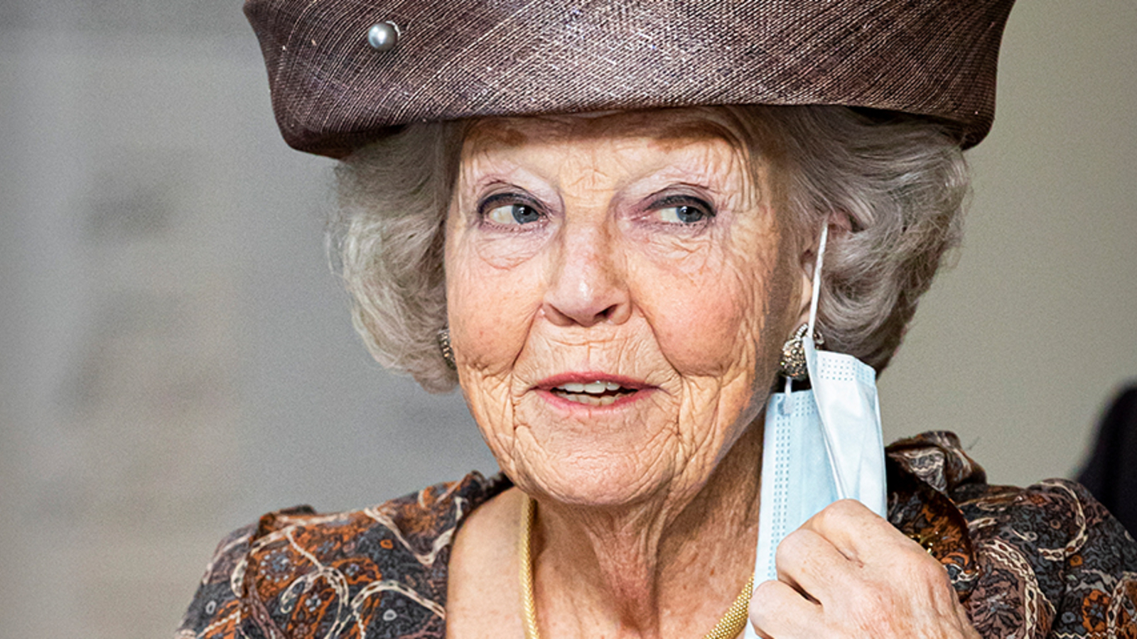 Trotz dreifacher Impfung: Prinzessin Beatrix (83) hat Corona - oe24.at