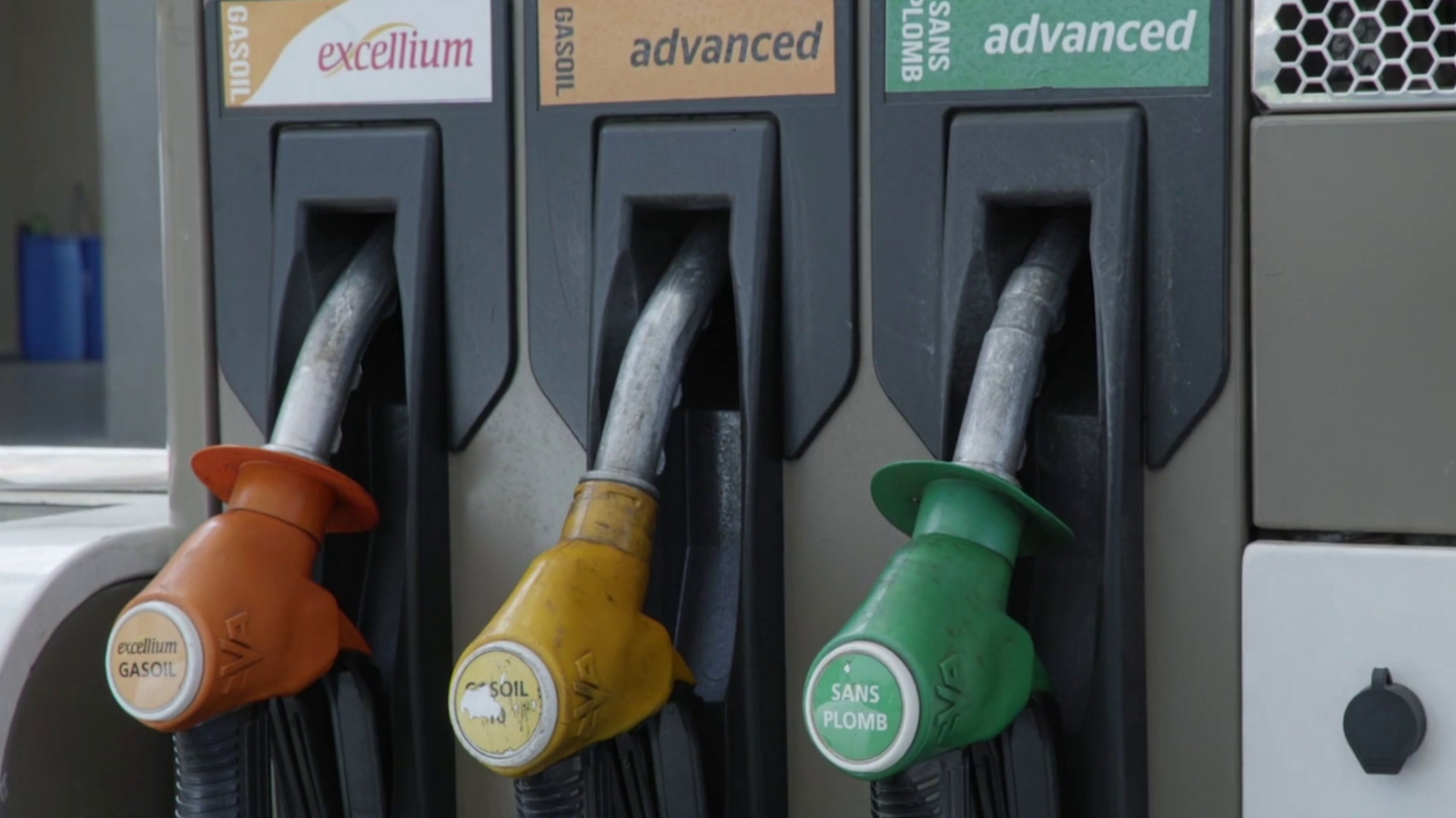 Diesel ist wieder günstiger als Benzin - oe24.at