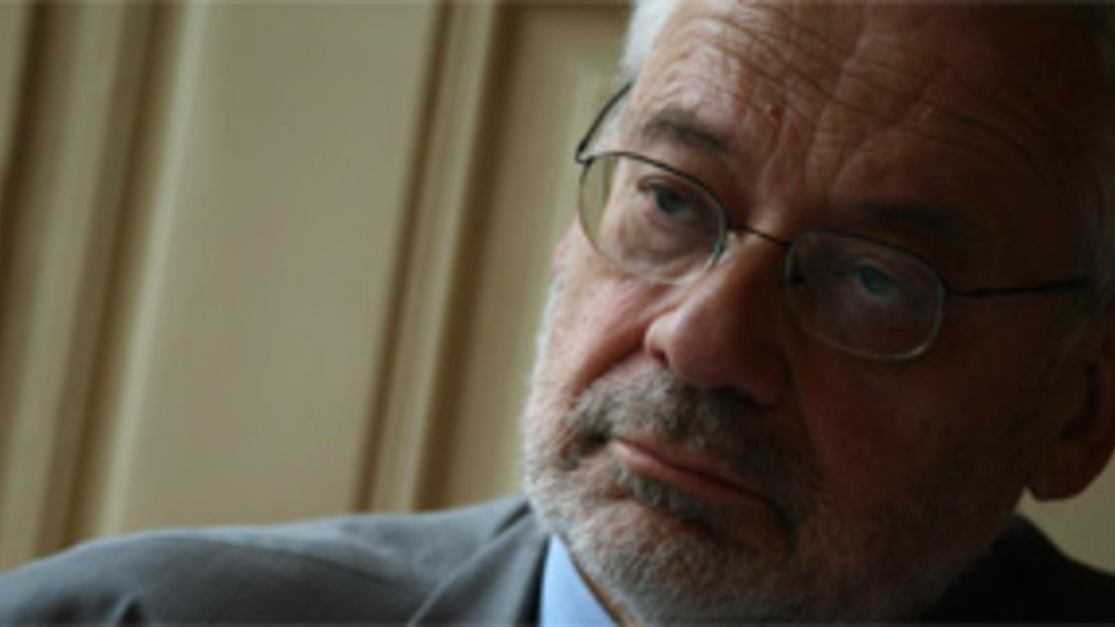 Staatsspitze über Ableben von Busek bestürtzt - oe24.at