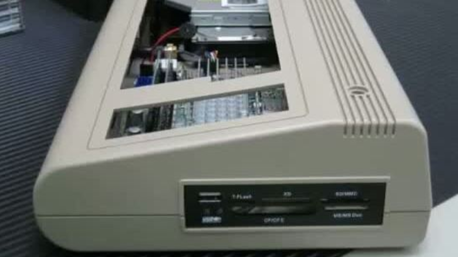 Start für den neuen Commodore C64x