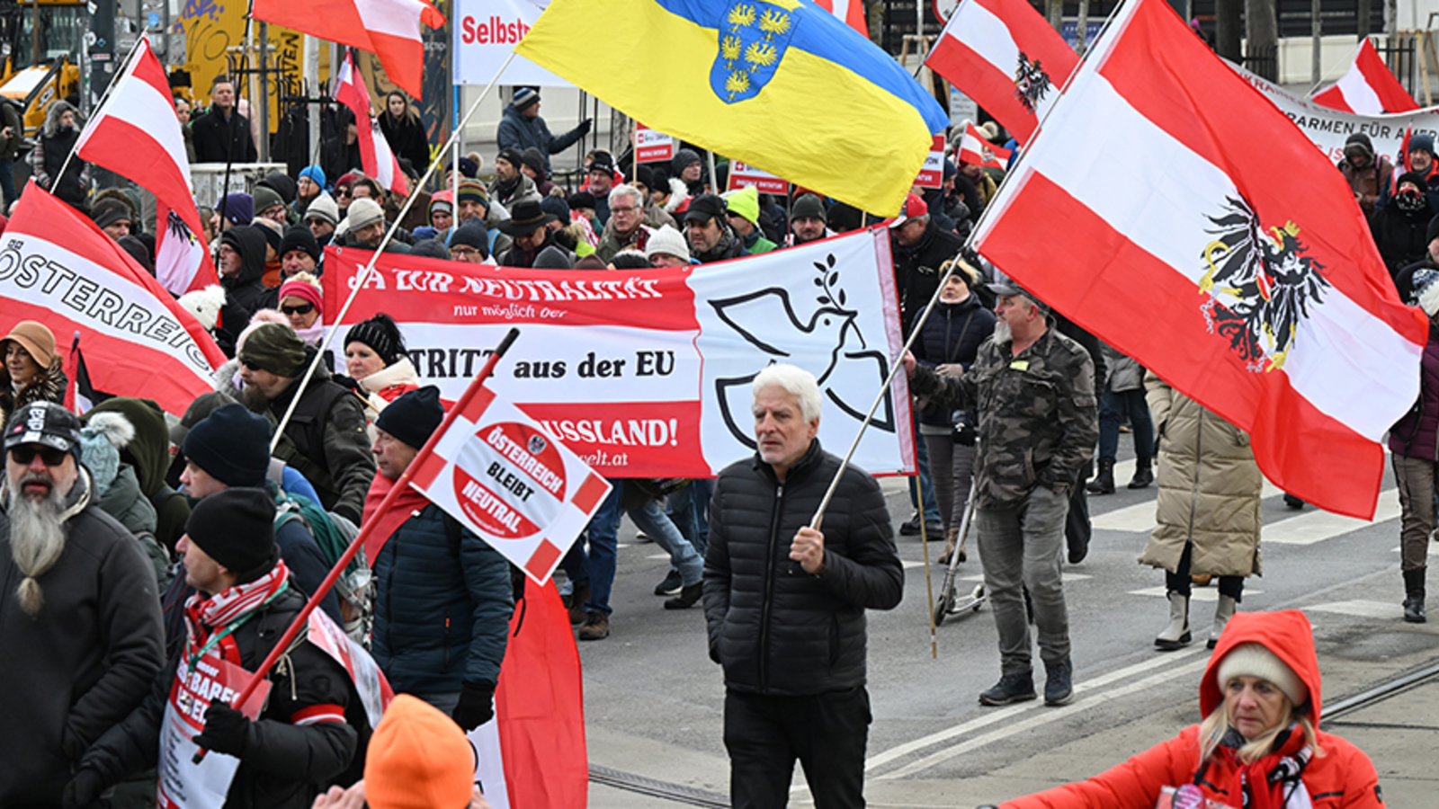 ''Mega-Demo'' entpuppte sich als Mini-Demo