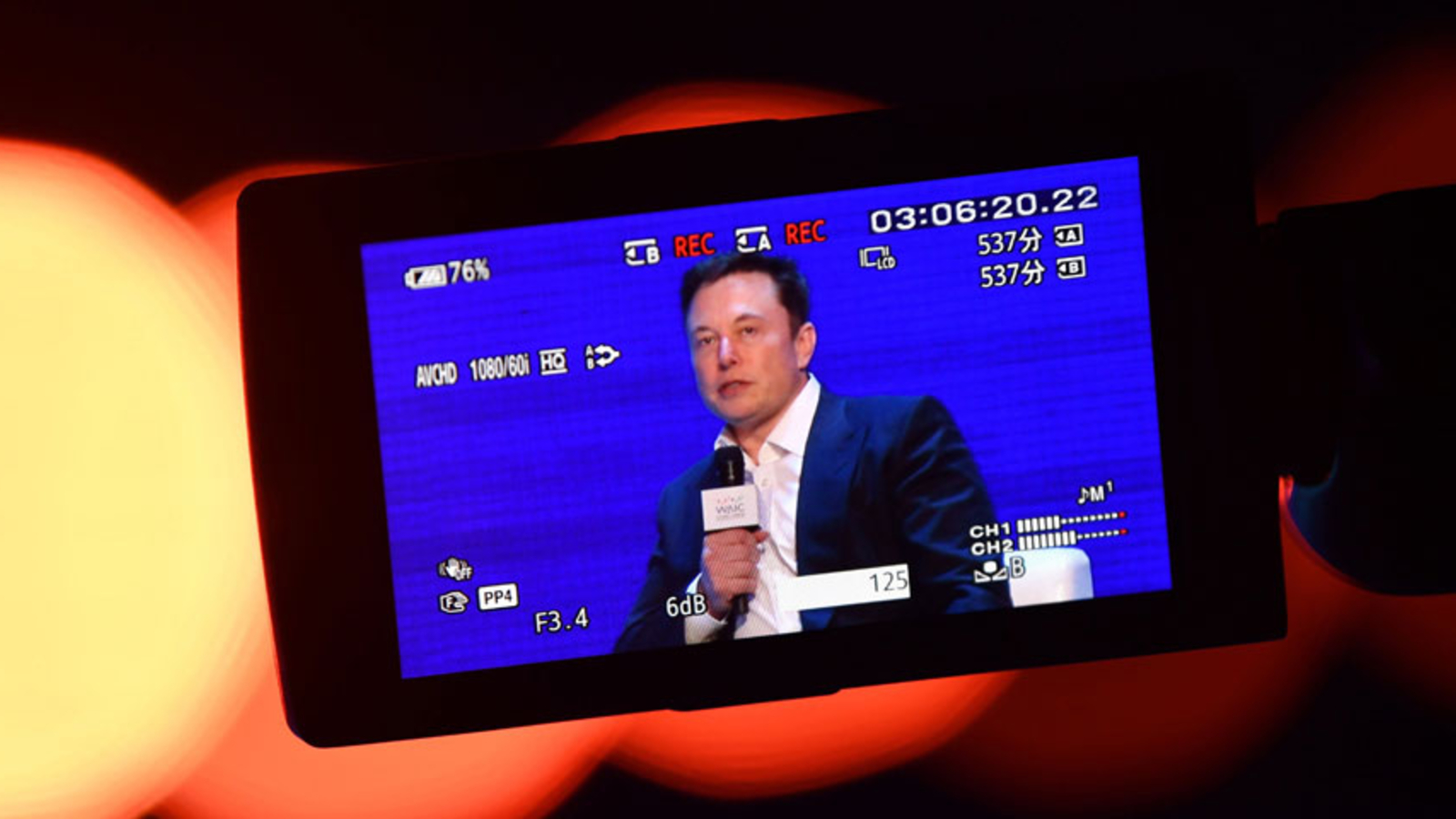 Tesla-Chef vergleicht Handy mit Gliedmaßen