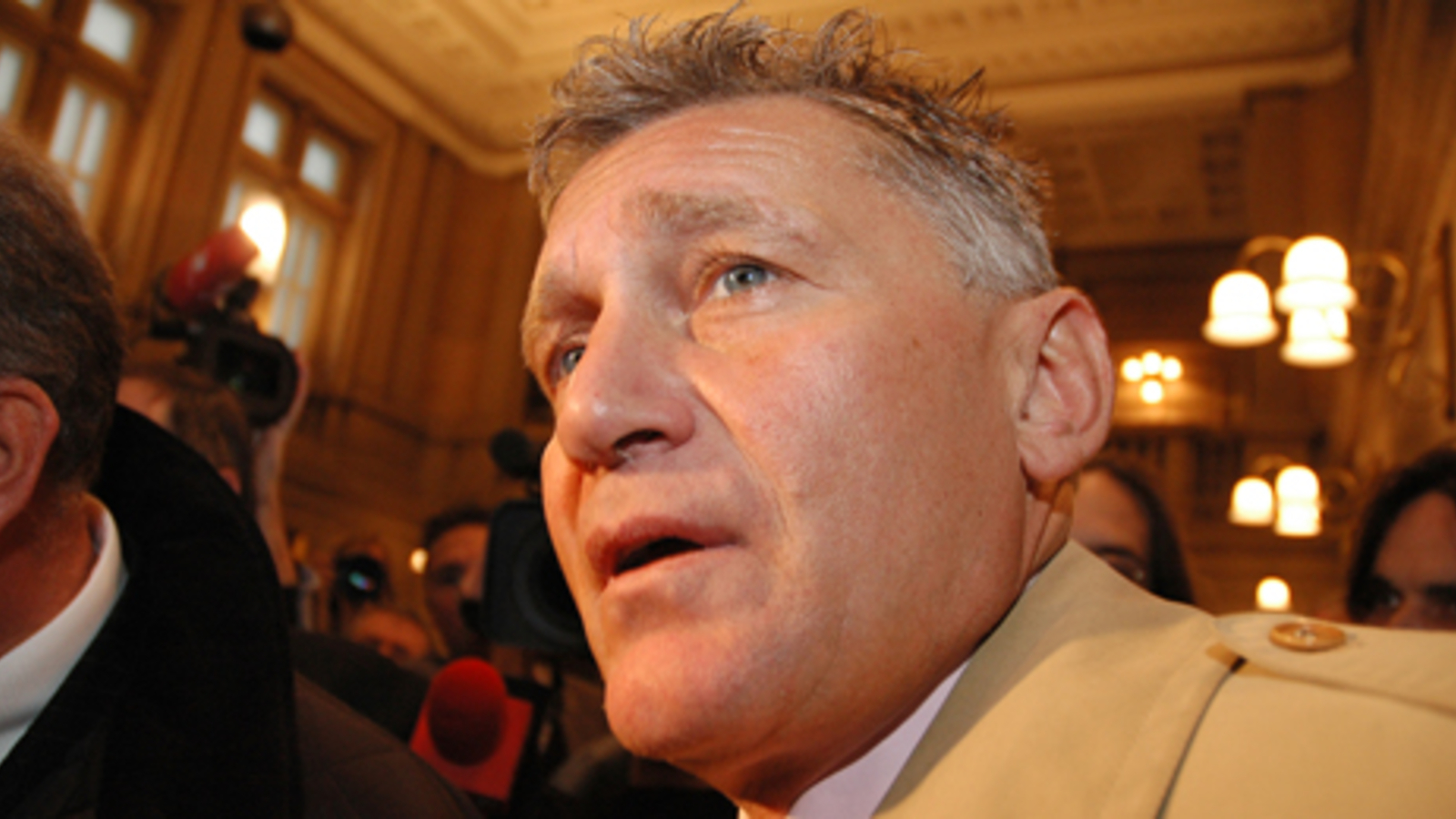 Fendrich singt für krankes Mädchen - oe24.at